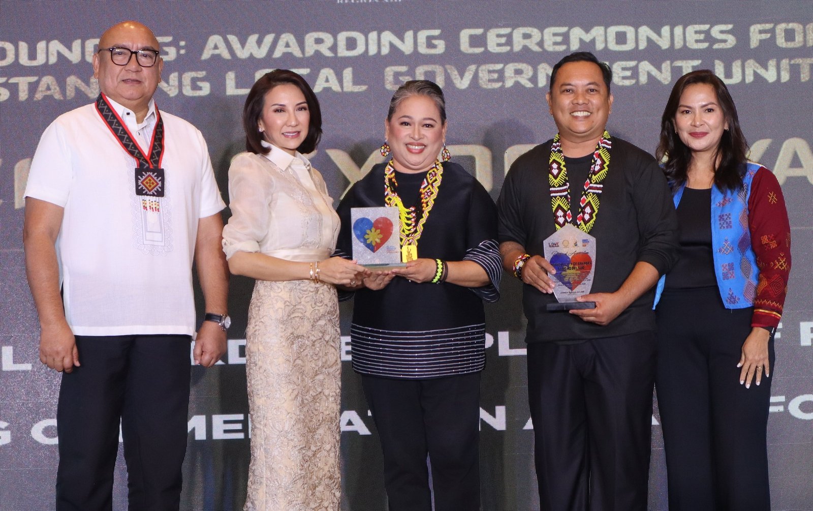 Filipino Brand of Service Excellence: Mabuhay Gesture - Municipality of ...